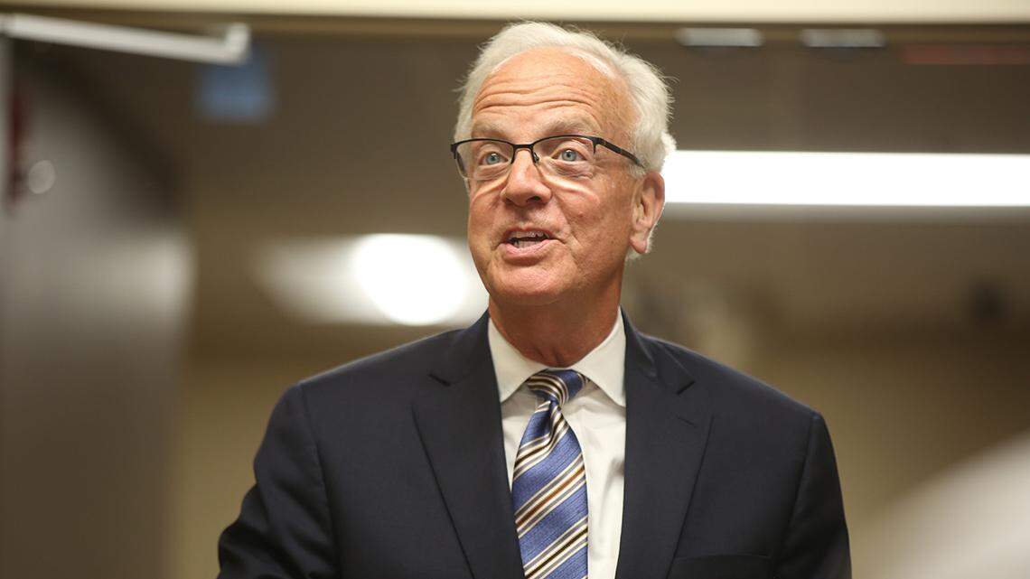 Jerry Moran supports bill to restrict Trump’s tariff power | Kansas City Star